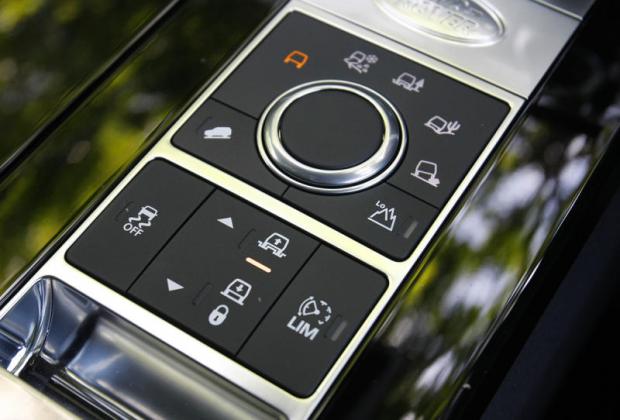 Bangkok Post - Land Rover Discovery TD6 HSE (2017) review