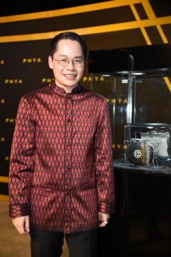 Bangkok Post - Carrying tradition