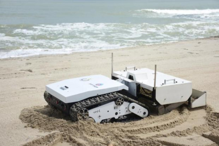 Bangkok Post - Beach cleaning robot prototype