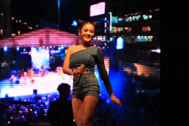 Bangkok Post - Top 5 social media stories of the year