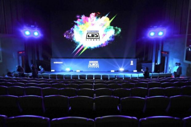 Bangkok Post - Major premieres LED screens