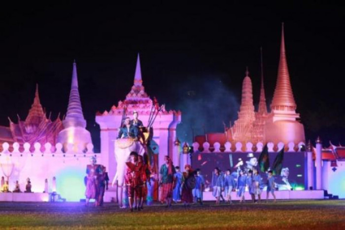 Bangkok Post - A temple fair in Bangkok