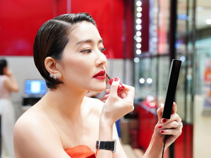 Bangkok Post - Universal red