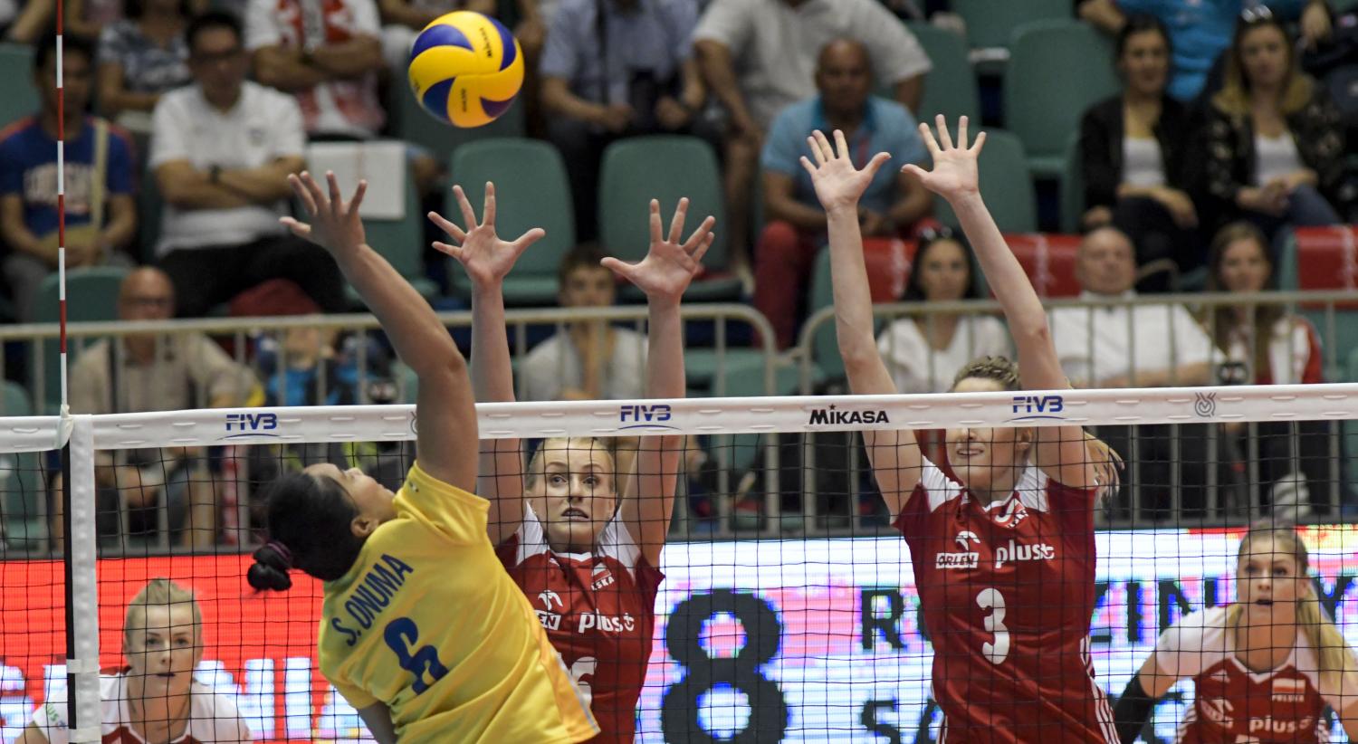 Bangkok Post - It's tough luck as Poles pip fighting Thais at the post