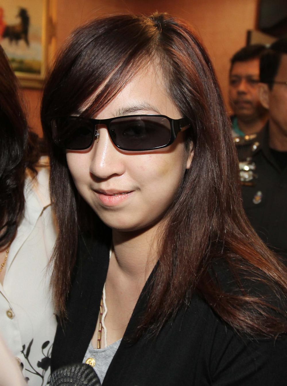 Bangkok Post - Praewa's family raises crash funds