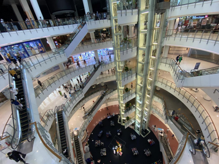 Bangkok Post - Malls confident about third-stage reopening