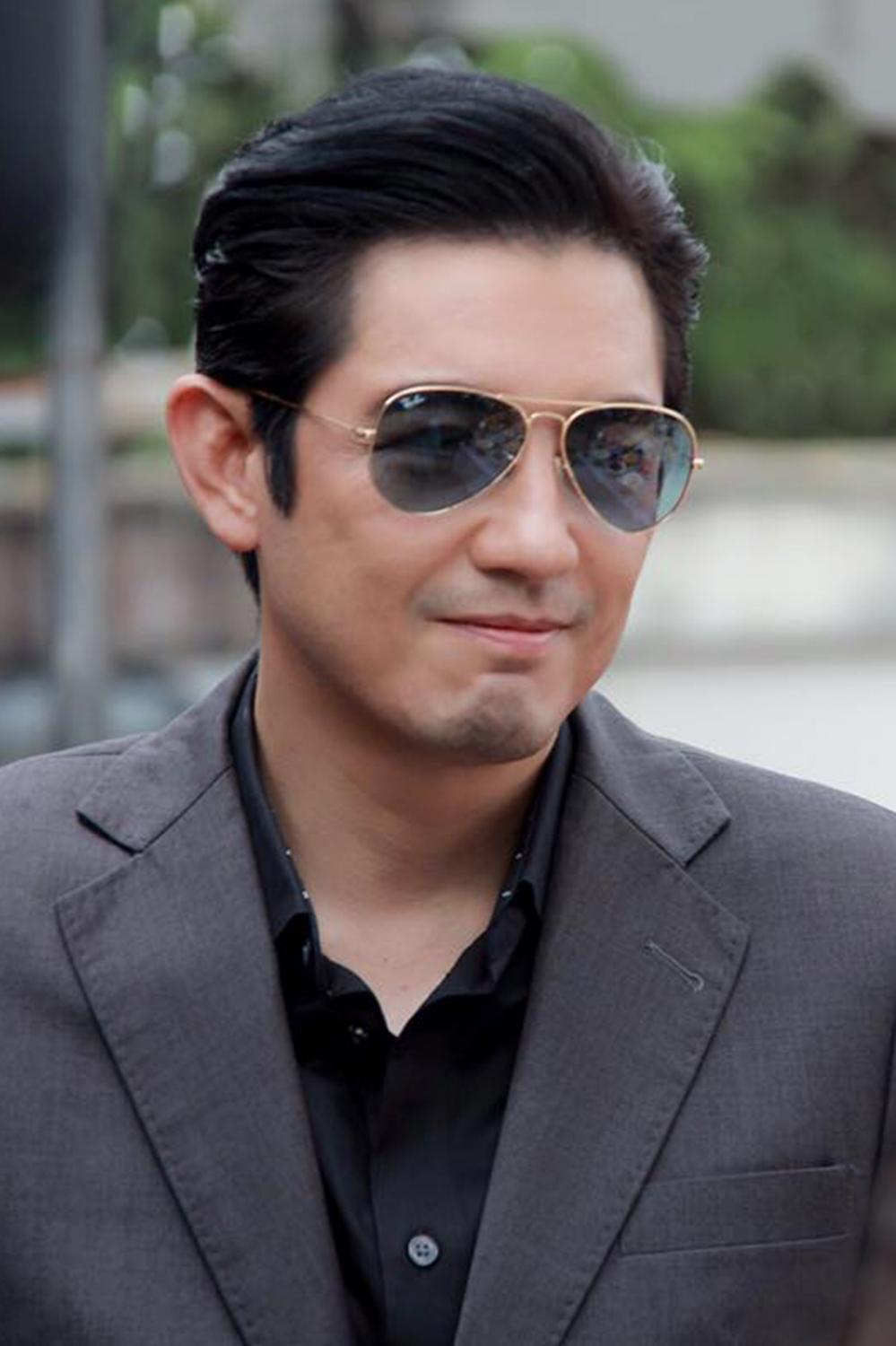 Bangkok Post - Sarah fleeces Mike, Pan gets the boot, Tik's new debt regret