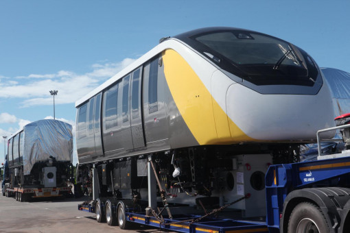 Bangkok Post - 2 monorail engines arrive from China
