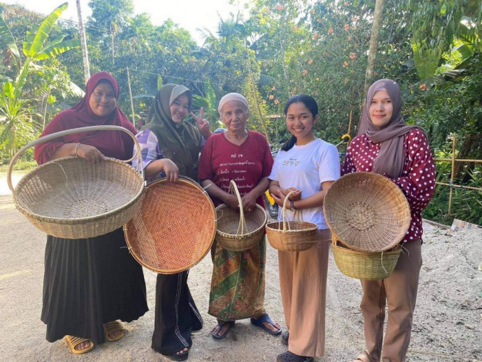 Bangkok Post - 'Old wisdom' flourishes amid Covid