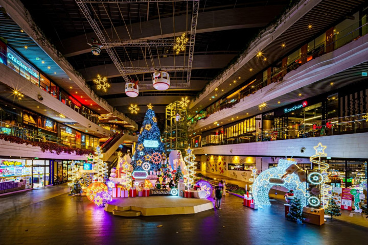 Mega magic at Megabangna