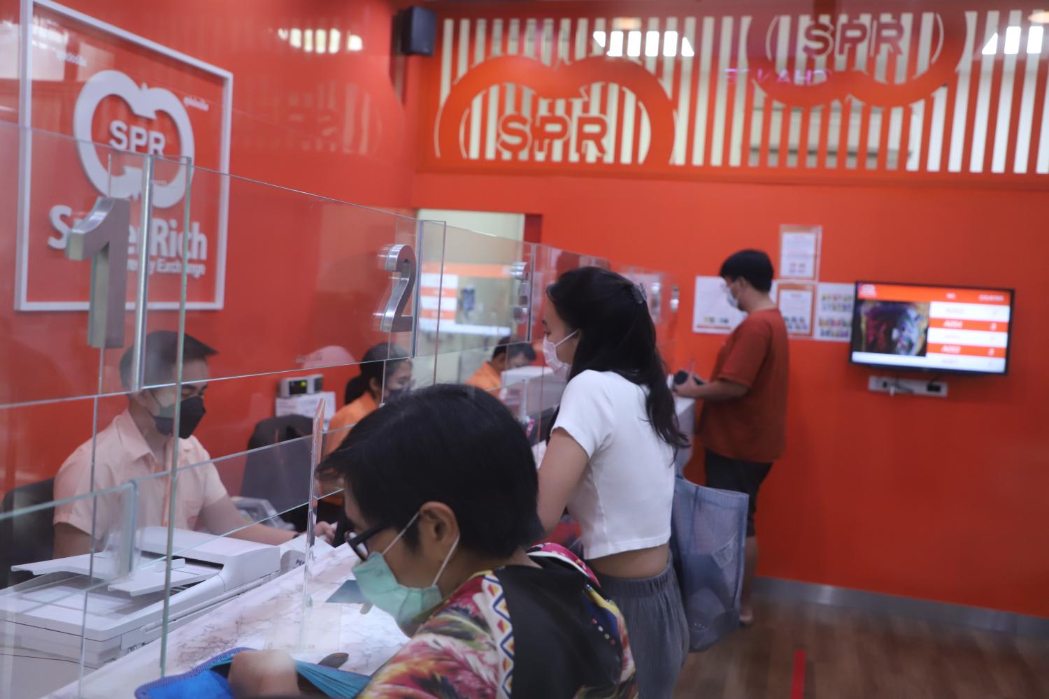 Baht Boosted By Foreign Investors