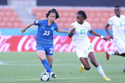 Senegal hold Chaba Kaew