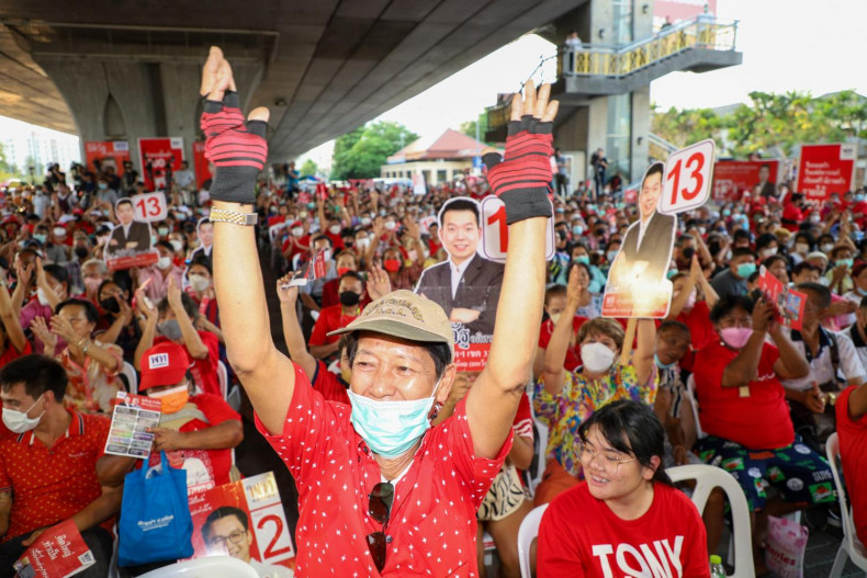 Bangkok Post - Tech firms offer tools ahead of poll