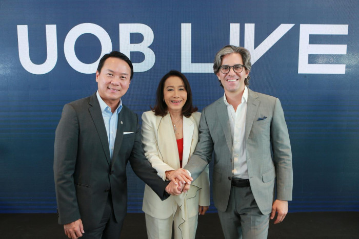 Bangkok Post - Trio inaugurates UOB LIVE