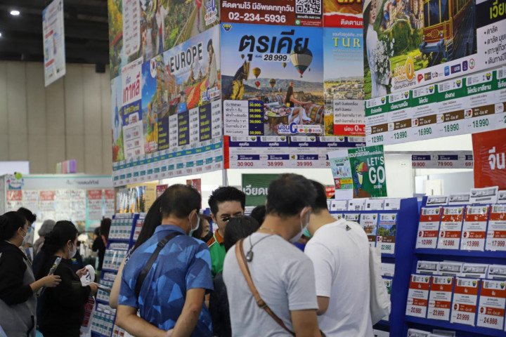 Bangkok Post - Tour firms face fee hike amid fraud fear
