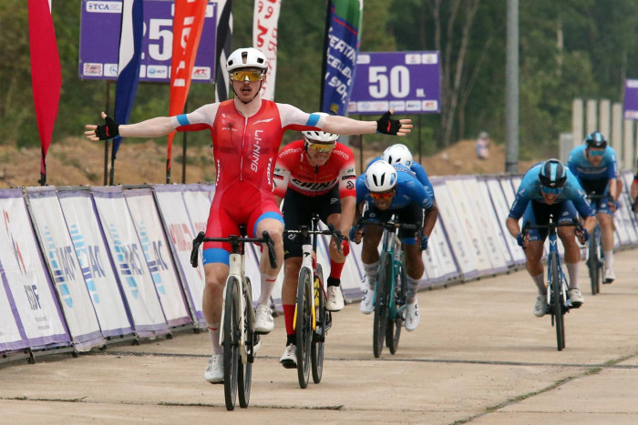 Bangkok Post - Salby seizes yellow jersey with victory