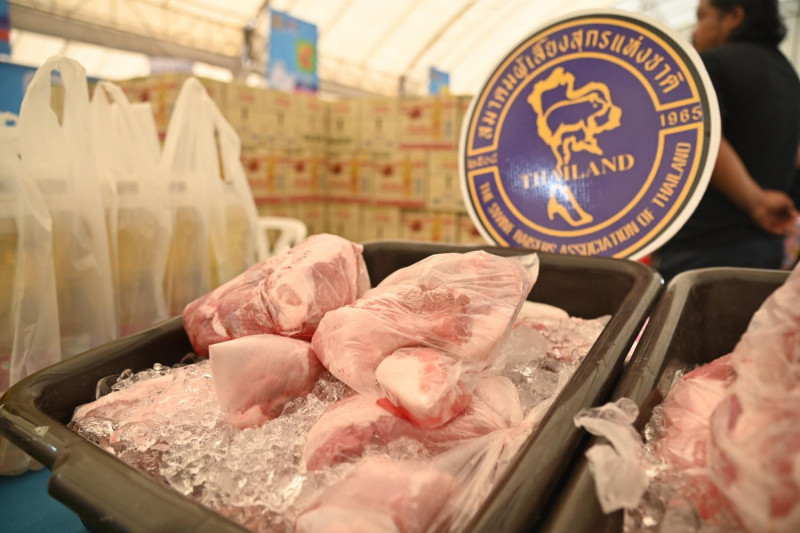 Bangkok Post - Stores urged to keep pork prices stable