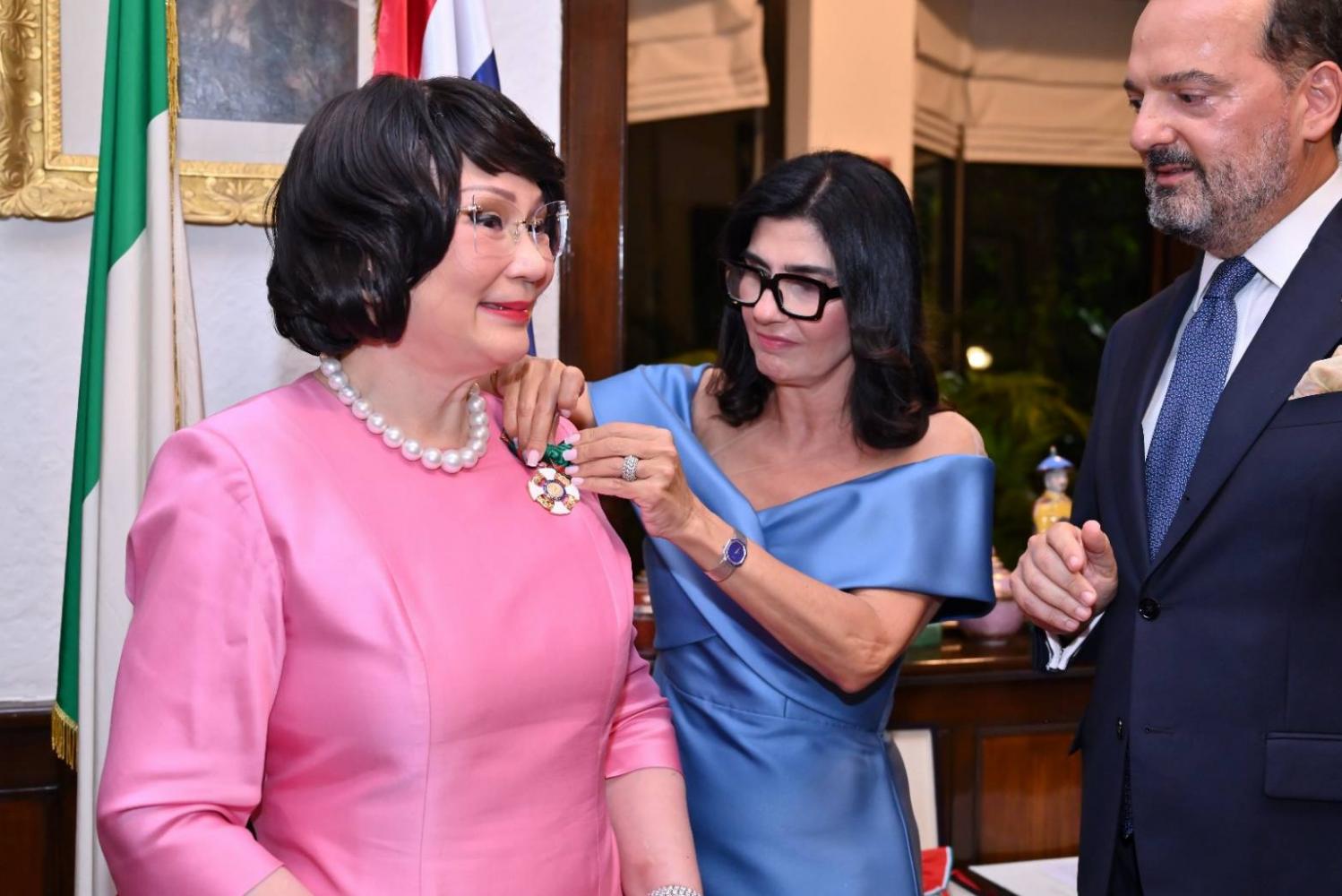 Bangkok Post - Italy awards top honours to Khunying Patama and Dr Somsak