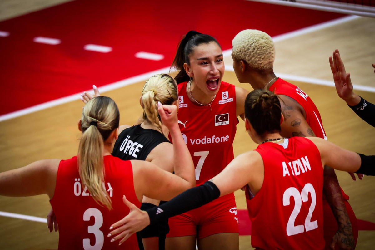 Bangkok Post - Turkey soar past US, Brazil bounce France