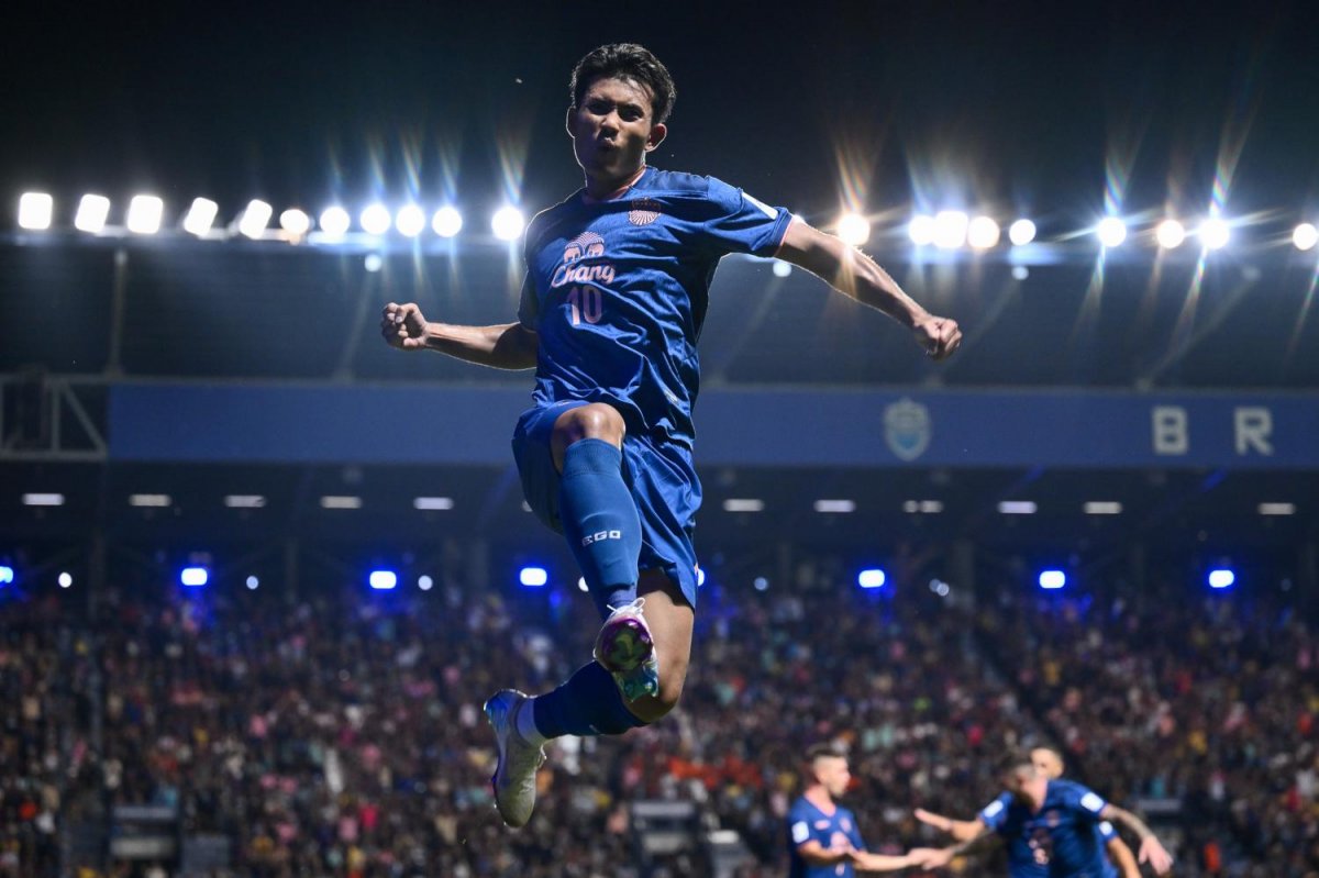 Bangkok Post - Suphanat sparks Buriram's comeback win