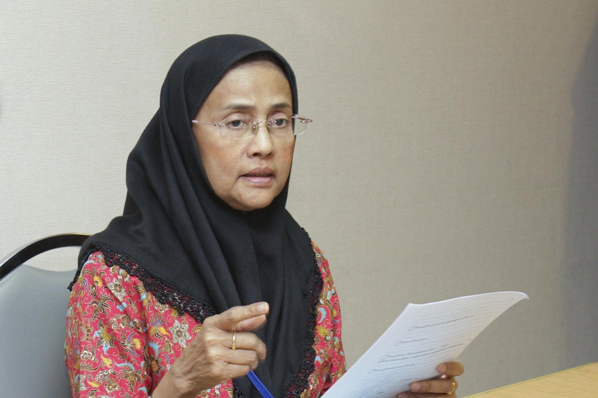 Bangkok Post - Activist senator makes death threat claim