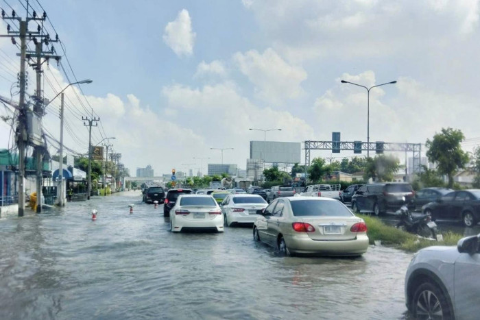 Bangkok Post - Greater Bangkok 'faces higher risk of floods'