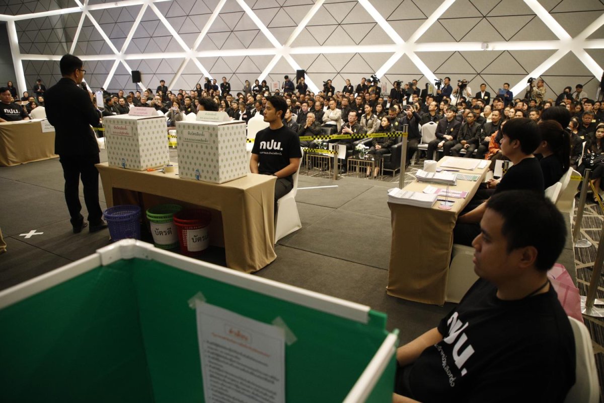 Bangkok Post - Election Commission confident about polling day